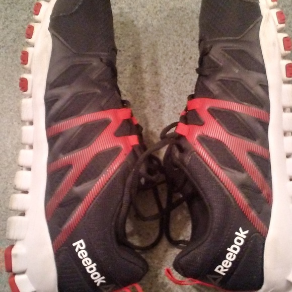 Reebok | Shoes | Black And Red Reebok Sneakers | Poshmark